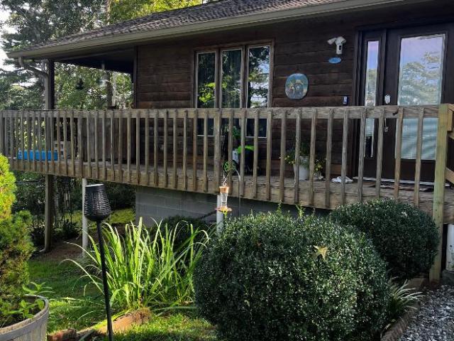 1 Br, 2 bath, Single Family 65 Sloan St