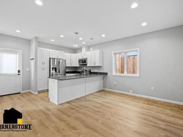 1 Br, 2 bath, Single Family 878 Clay Street
