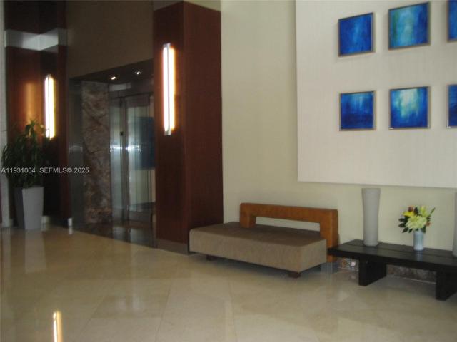 1 BR, 2 BA Apartment Blue & Green Diamond Condominiums, Miami Beach, FL 33140