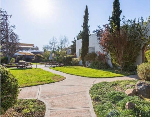 1 BR, 2 BA Apartment 1501 37th Avenue, Unit b1, Oakland, CA 94601