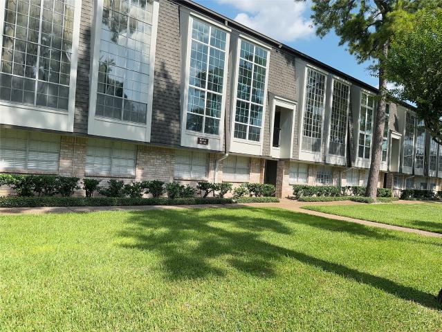 1 BR, 2 BA Apartment 12633 Memorial Drive, Houston, TX 77024