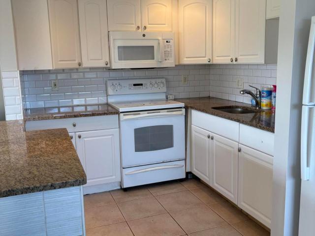 1 BR, 2 BA Apartment 128 Norwich F, West Palm Beach, FL 33417