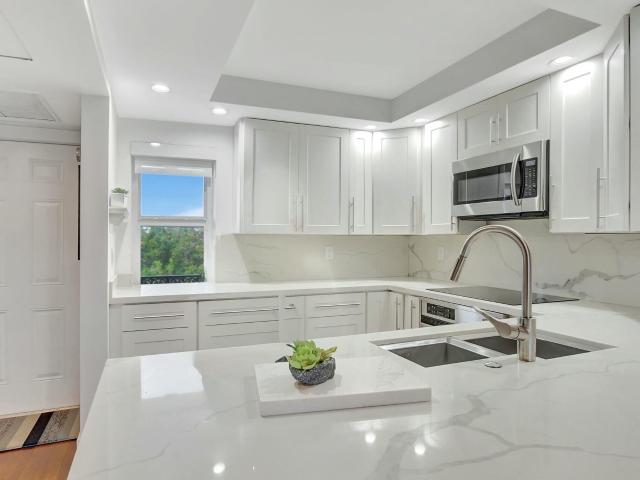 1 BR, 2 BA Apartment 2871 North Ocean Boulevard, Boca Raton, FL 33431