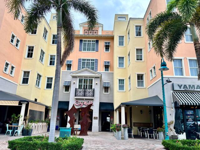 1 BR, 2 BA Apartment 200 Northeast 2nd Avenue, Delray Beach, FL 33444