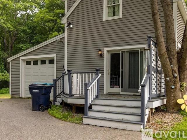 1 BR, 2 BA Apartment 201 Portsmouth Ave, Unit Unit B, Stratham, NH 03885