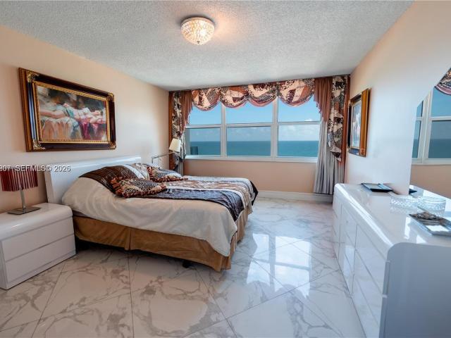 1 BR, 2 BA Apartment 2201 South Ocean Drive, Hollywood, FL 33019