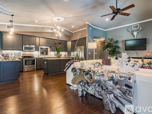 1 BR, 2 BA Apartment 224 Airstrip Road, Spicewood, TX 78669