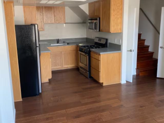 1 BR, 2 BA Apartment 3627 Dunn Dr, Los Angeles, CA 90034