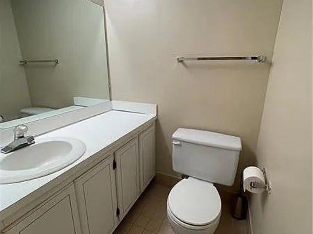1 BR, 2 BA Apartment 3001 West Rolling Hills Circle, Davie, FL 33328