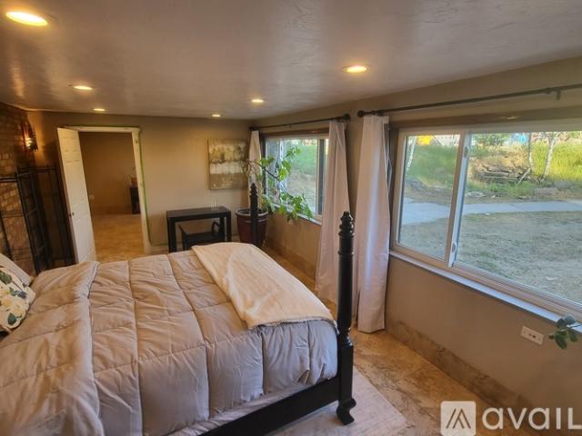 1 BR, 2 BA Apartment 4648 East 9th North, Unit 4 Traveler, Idaho Falls, ID 83401
