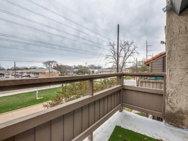 1 BR, 2 BA Apartment 4800 Northway Drive, Dallas, TX 75206