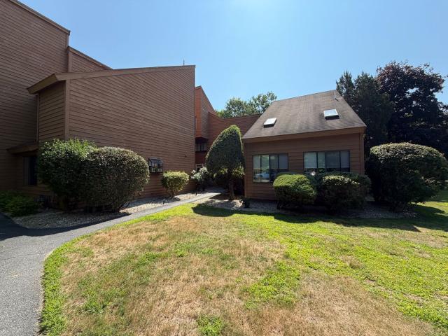 1 BR, 2 BA Apartment 40 Danforth Ct, Haverhill, MD 01832