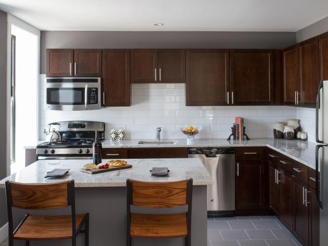 1 BR, 2 BA Apartment 5454 South Shore Drive Unit G02, Chicago, IL 60615