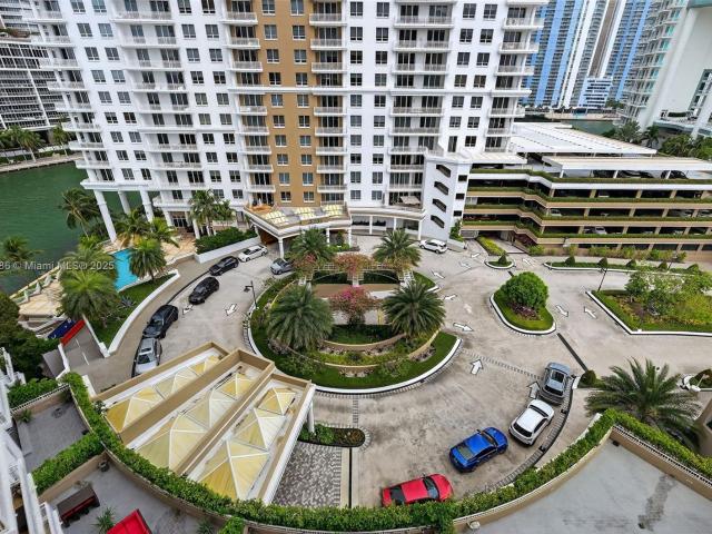 1 BR, 2 BA Apartment 701 Brickell Key Boulevard, Miami, FL 33131