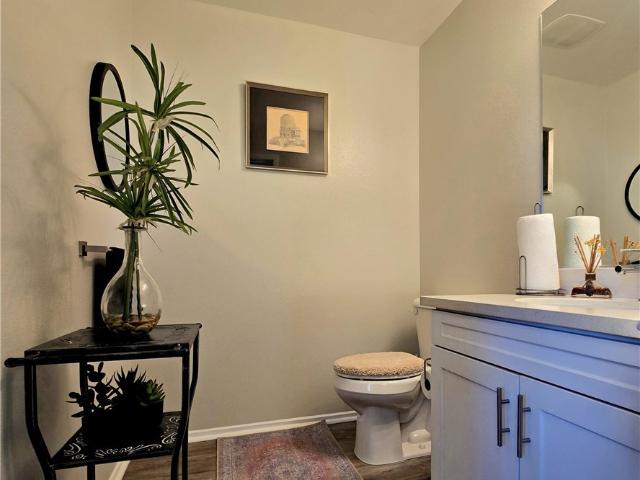 1 BR, 2 BA in North Corona