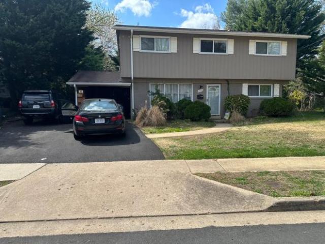 1 Br, 3 bath, Single Family 4240 Sideburn Rd