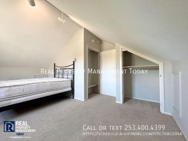1 BR, 3 BA Apartment 921 North Alder St, Tacoma, WA 98406