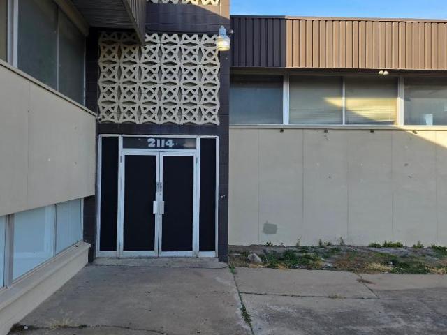 1 Br, 4 bath, Single Family 2120 S Memorial Dr