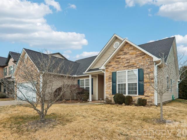 1 Breyerton Ct, Asheville, NC 28804 | MLS #4343
