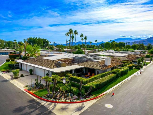 1 Briarcliff Court