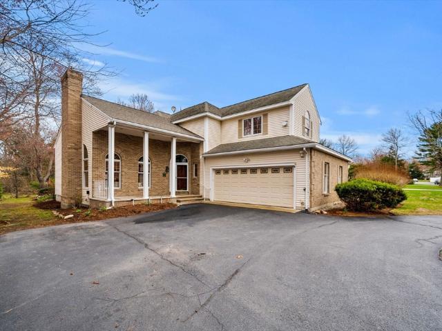 1 Briarwood Ln, Burlington, MA 01803 | Compass