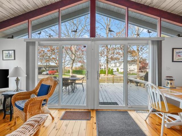1 Cuttysark Rd, Teaticket, MA 02536