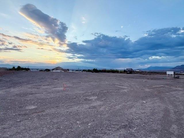 1 Cannes St, Henderson, NV 89015 | MLS #2713