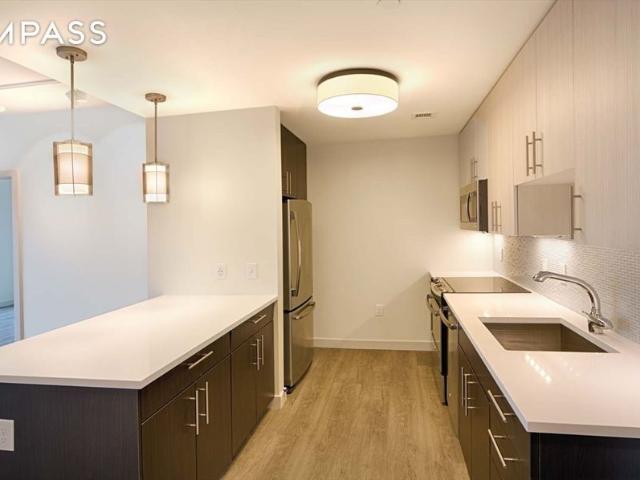 1 Canal St 1038, Boston, MA