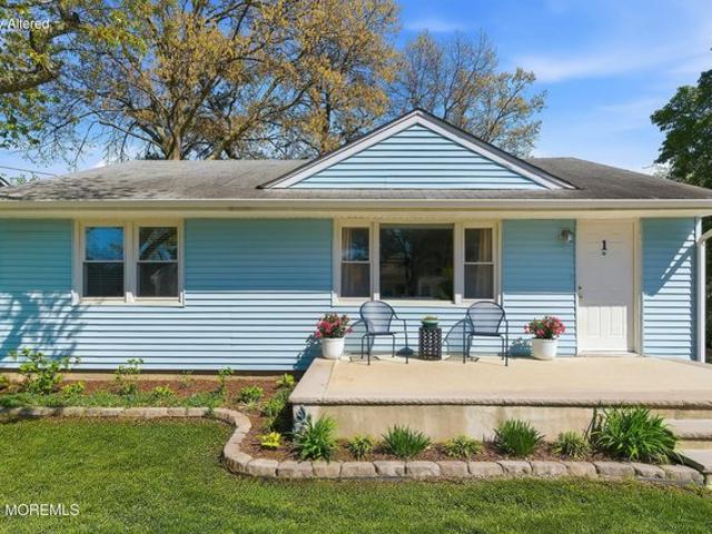1 Castro Grove Dr, Toms River, NJ 08753