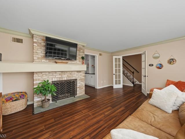 1 Cardinal Dr