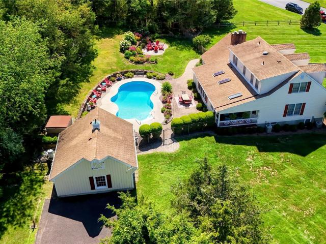 1 Cedar Hill Drive