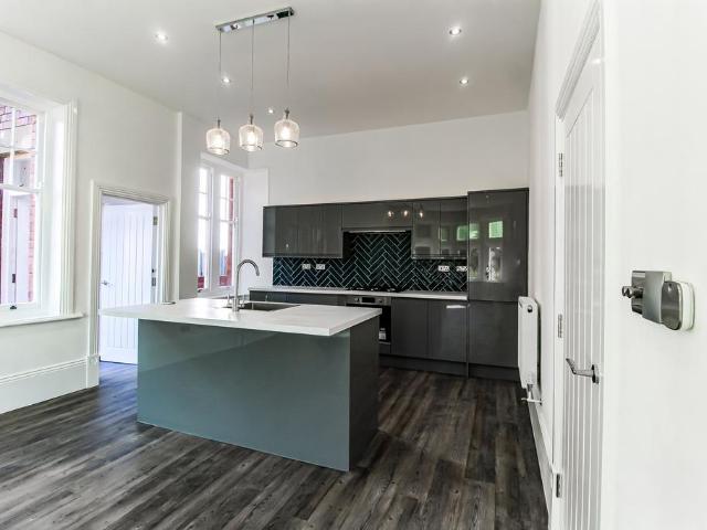 1 Cefn Coed Road, Cardiff CF23 2 bed flat to rent £1,860 pcm £429 pw