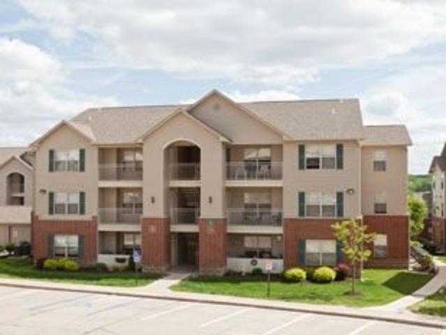 1 Chapel Ridge Circle, 4 beds, 2 full baths