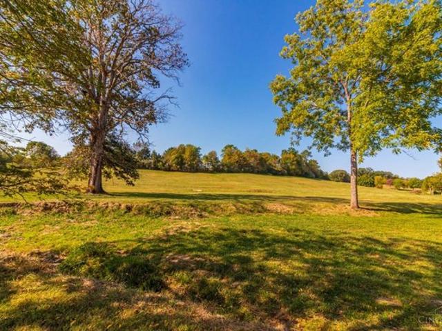 1 Chapparal Rd, West Union, OH 45693