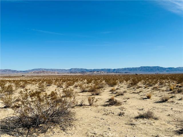 1 Charlotte Rd, Twentynine Palms, CA 92277 | MLS #JT26030 | Compass