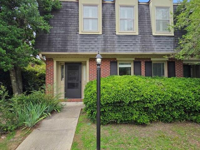1 Chase Plantation Pkwy, Hoover, AL 35244