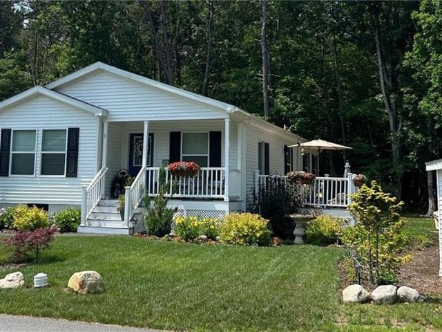1 Cheryl Ln, Coventry, RI 02816