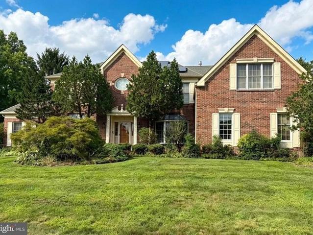 1 Chesapeake Ct, Princeton, NJ 08550