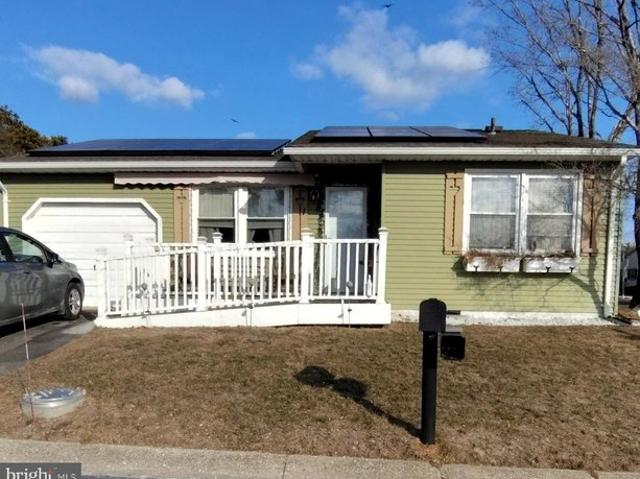 1 Churchill Rd, Whiting, NJ 08759