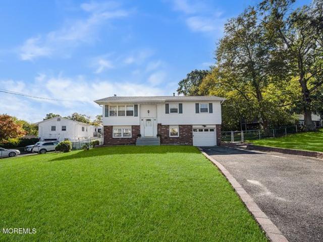 1 Citadel Ct, Jackson, NJ 08527