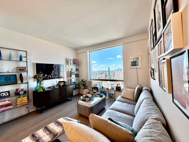 1 City Point, Unit 50B | Compass