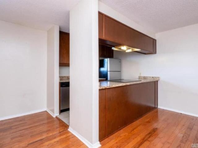 1 Coolwood Drive
