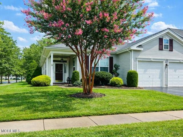 1 Colonial Way, Allentown, NJ 08501