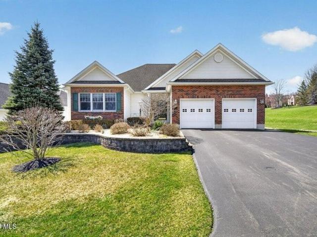 1 Conway Cir, Loudonville, NY 12211