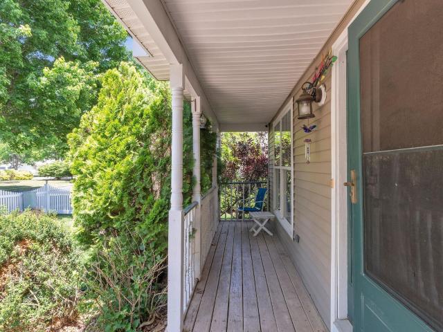 1 Coronado Ln