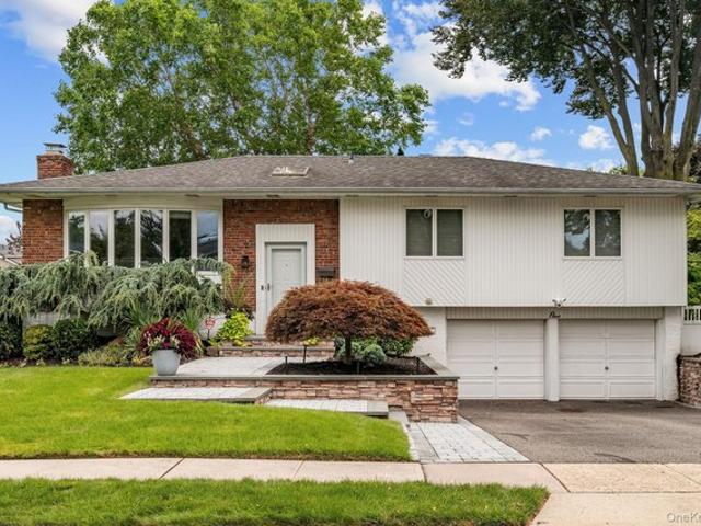 1 Cortland Ave, Jericho, NY 11753