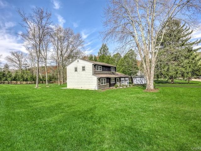 1 Cottage Ln, Suffern, NY 10901
