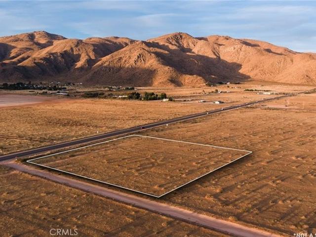 1 Coyote Dr, Apple Valley, CA 92307
