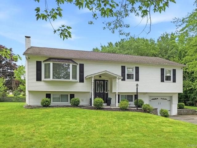 1 Craig Pl, Wappingers Falls, NY 12590