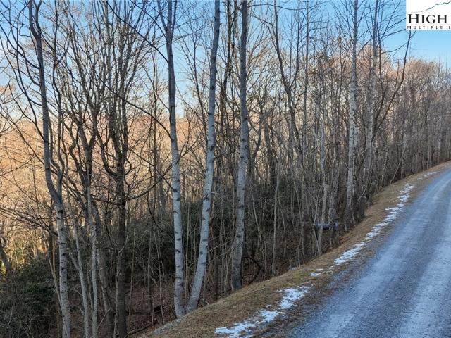 1 Creek Crossing Road